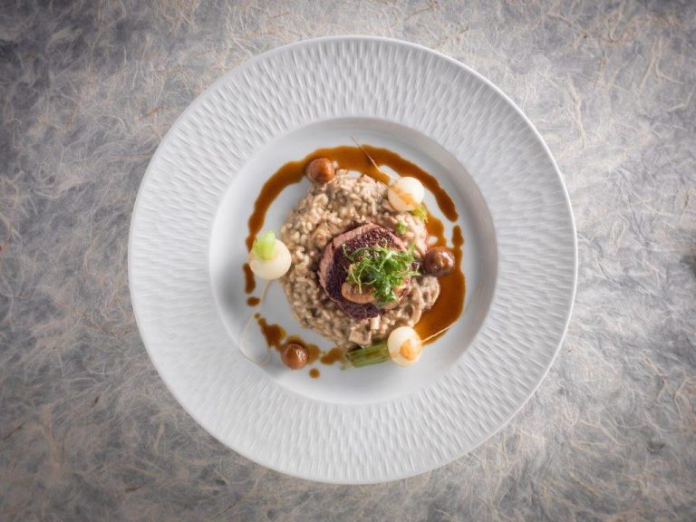BEEF WITH WILD MUSHROOM RISOTTO, BABY TURNIPS & RED WINE JUS – Riso Gallo UK