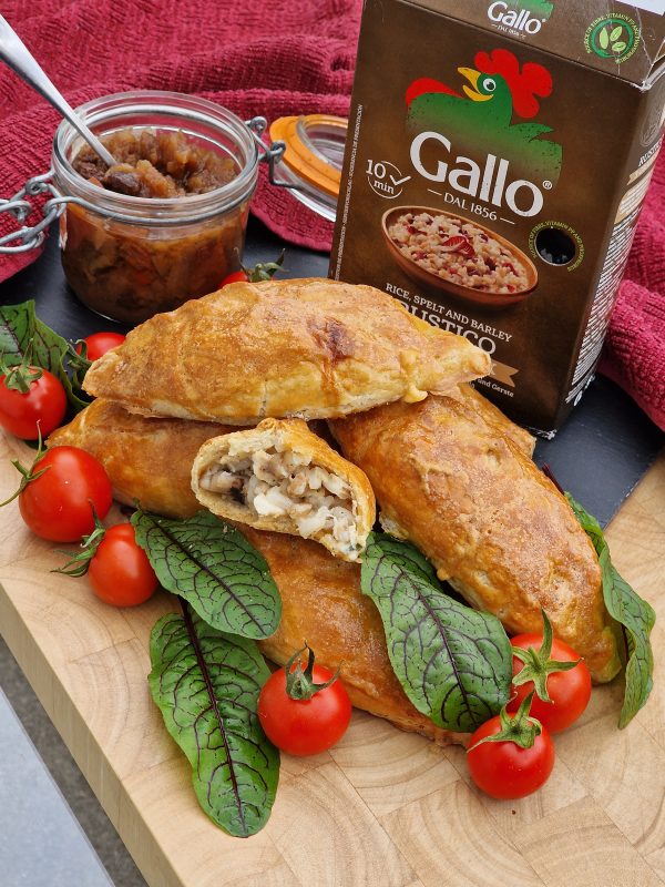 CHICKEN PASTIES WITH RUSTICO 3 GRAINS – Riso Gallo UK