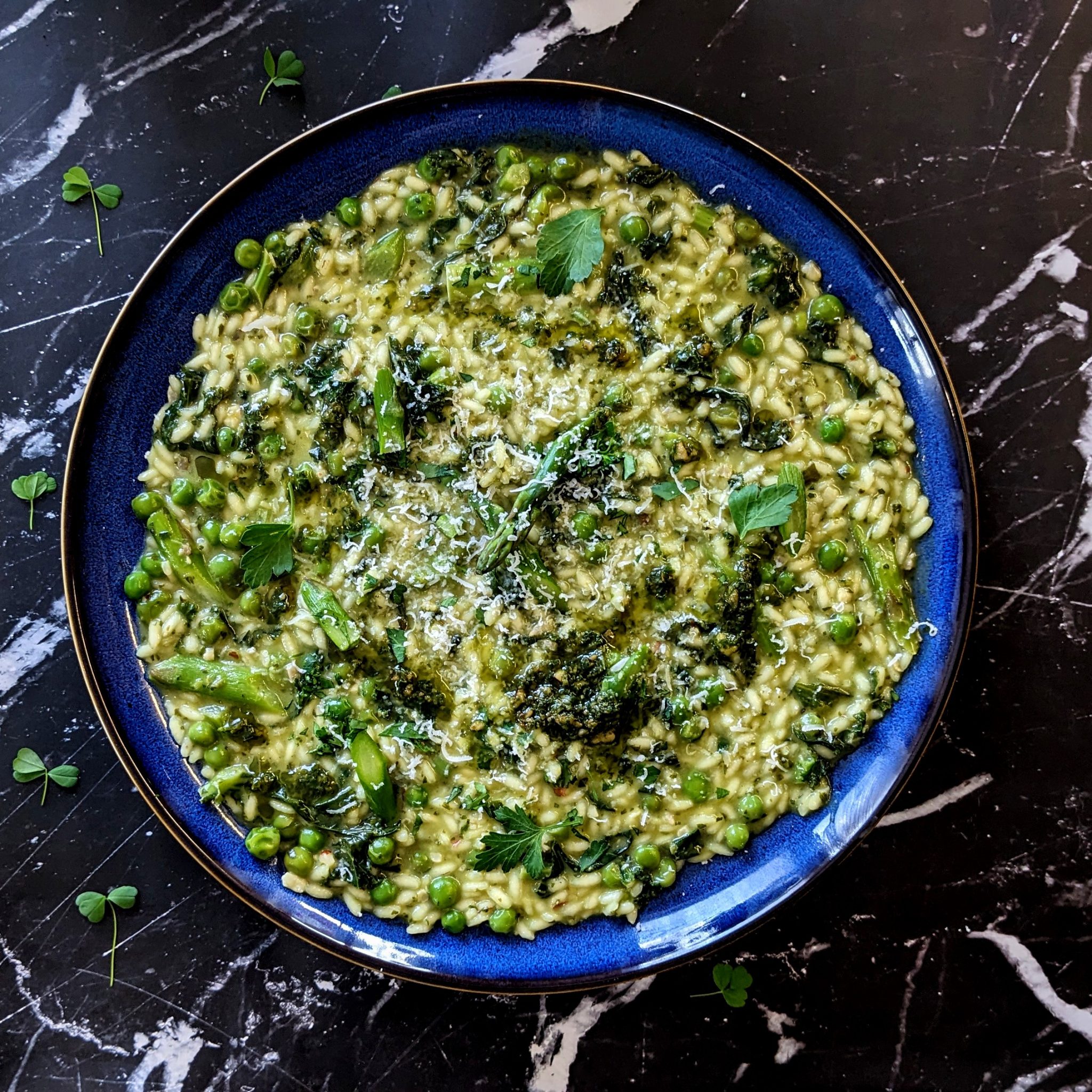 ASPARAGUS, KALE AND PEA SPRING RISOTTO WITH GARLIC AND BASIL PESTO ...